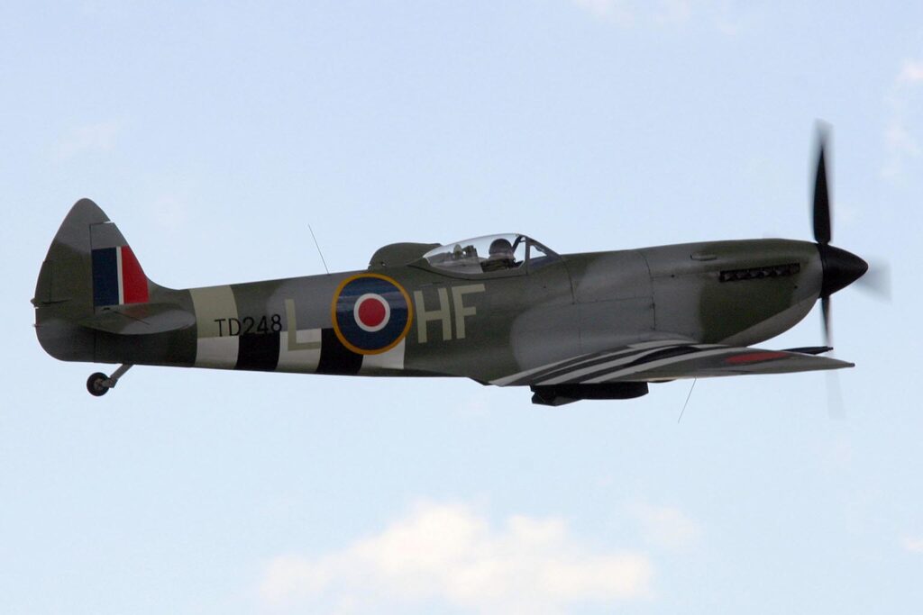 SPITFIRE : El caza más legendario de la Segunda Guerra Mundial ...